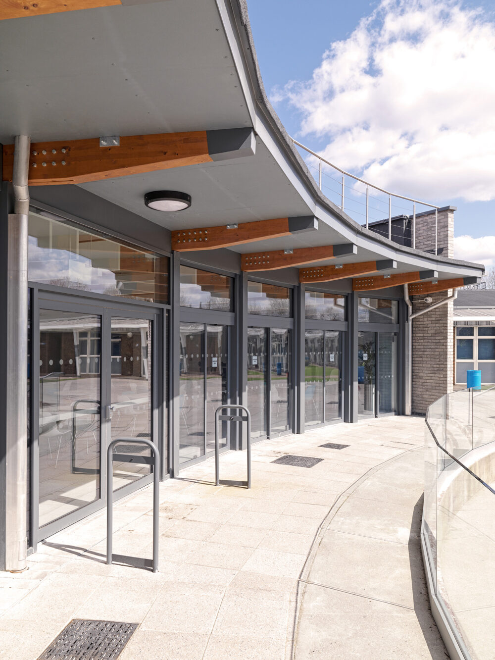 Kelmscott Secondary School - Thomas Sinden Limited